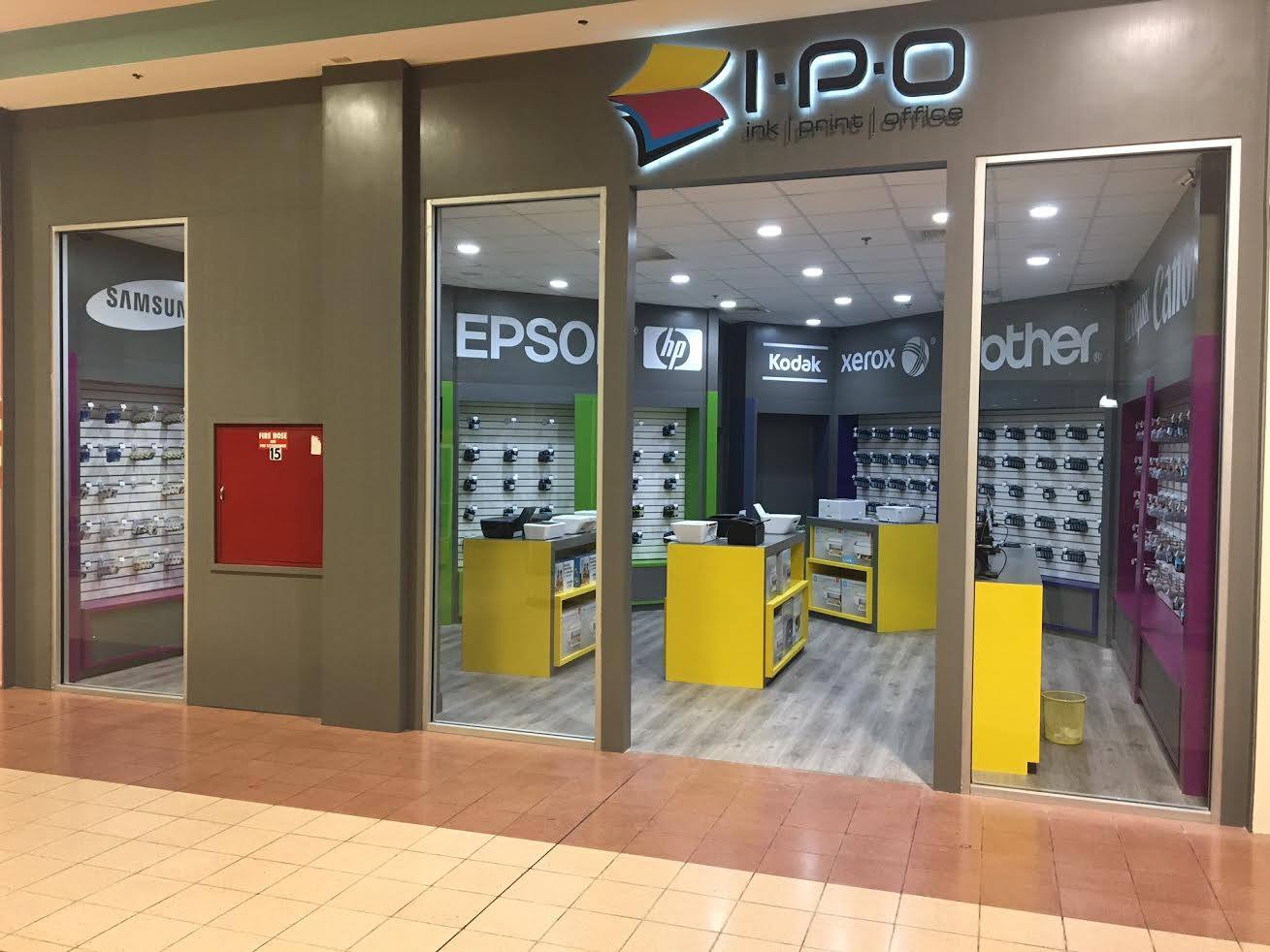 Retail Display Slatwall Panels | Slatwall Display by Marlite